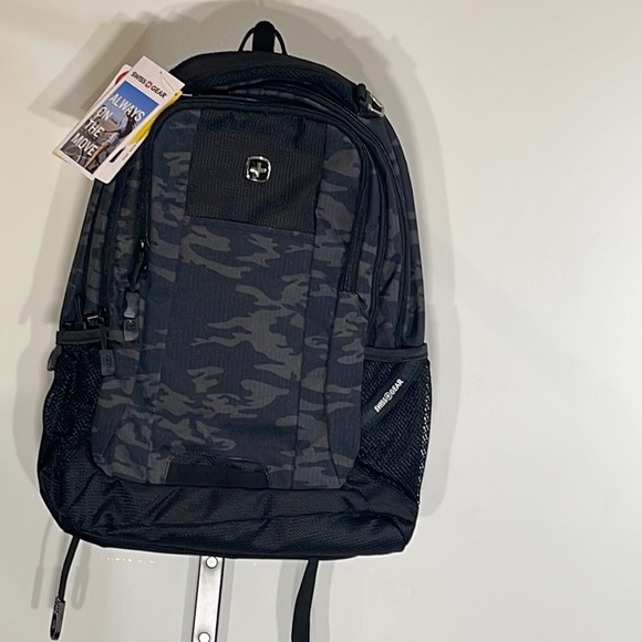 SwissGear | Bags | Nwt Swissgear 555 Laptop Backpack Black Camo 8inch ...